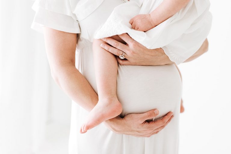 Bright, light maternity photos » Allison Marie Photography | Kansas ...